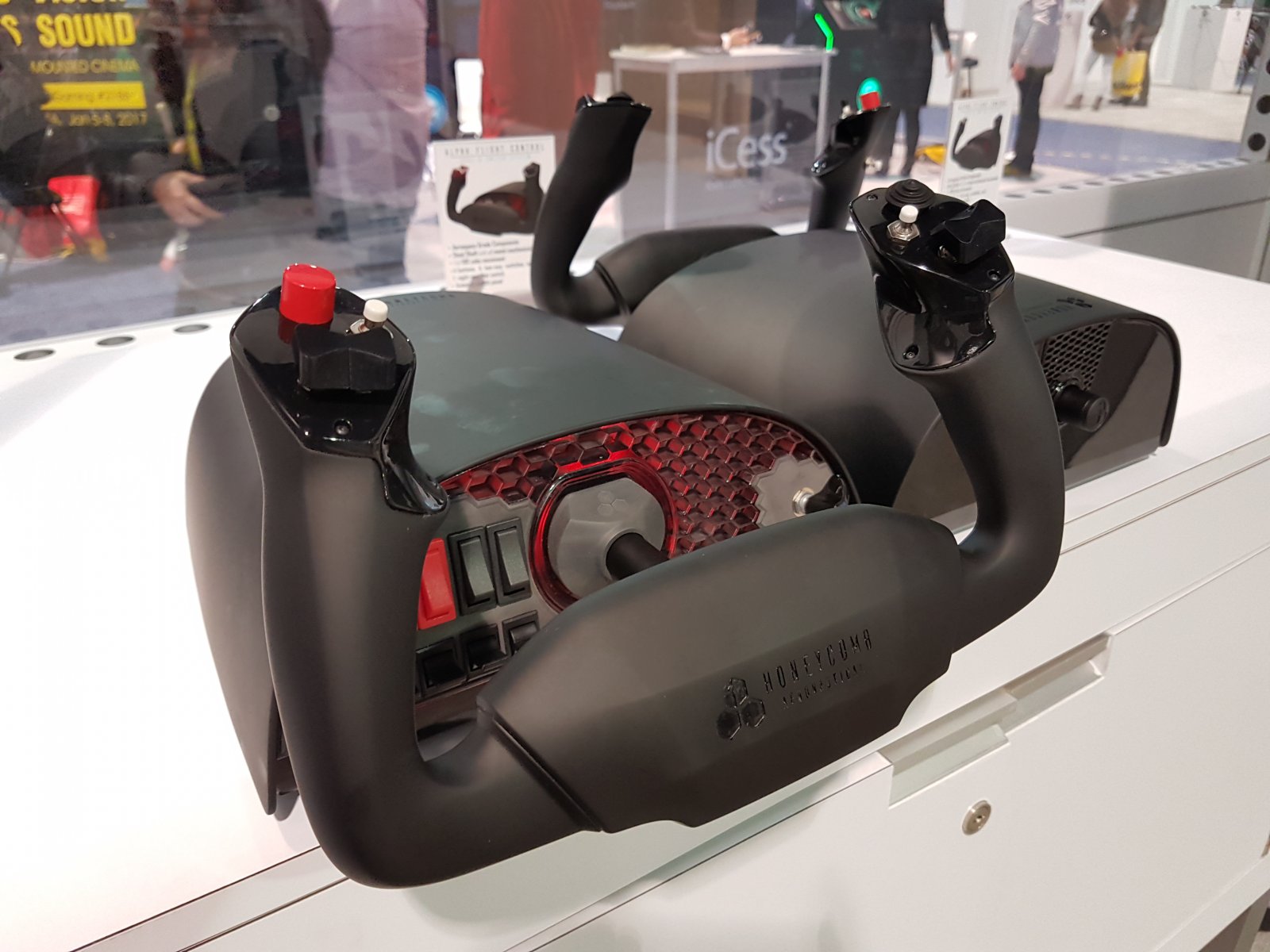 News - New Flight Yoke System