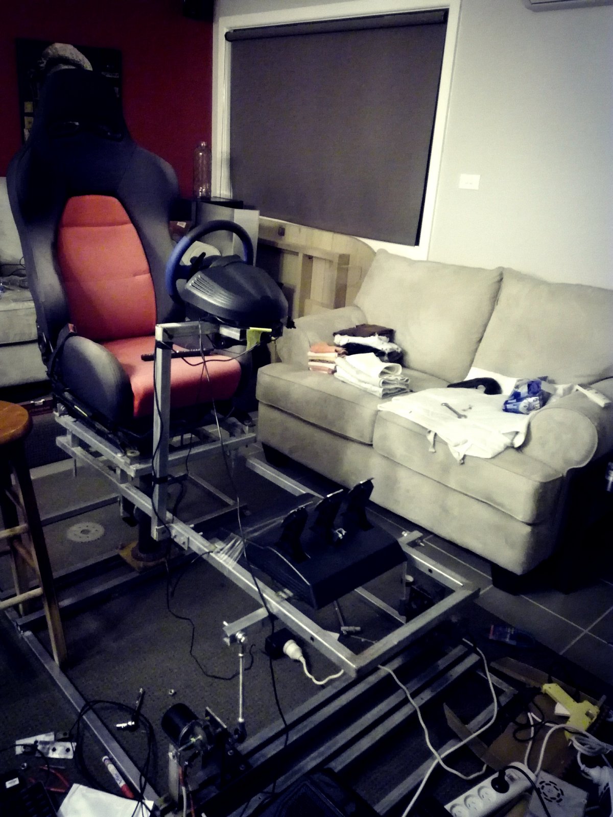 Need help :( sim not working properly