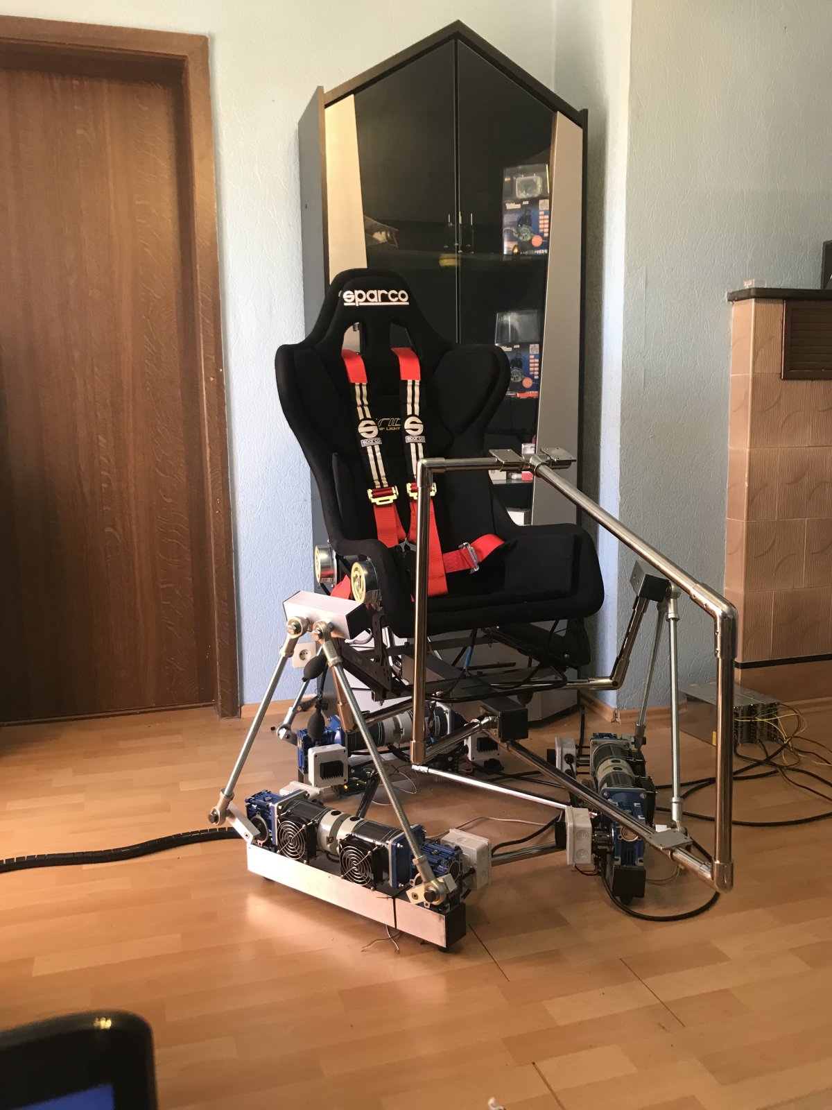 Showroom - My DIY 6DOF built with standard parts