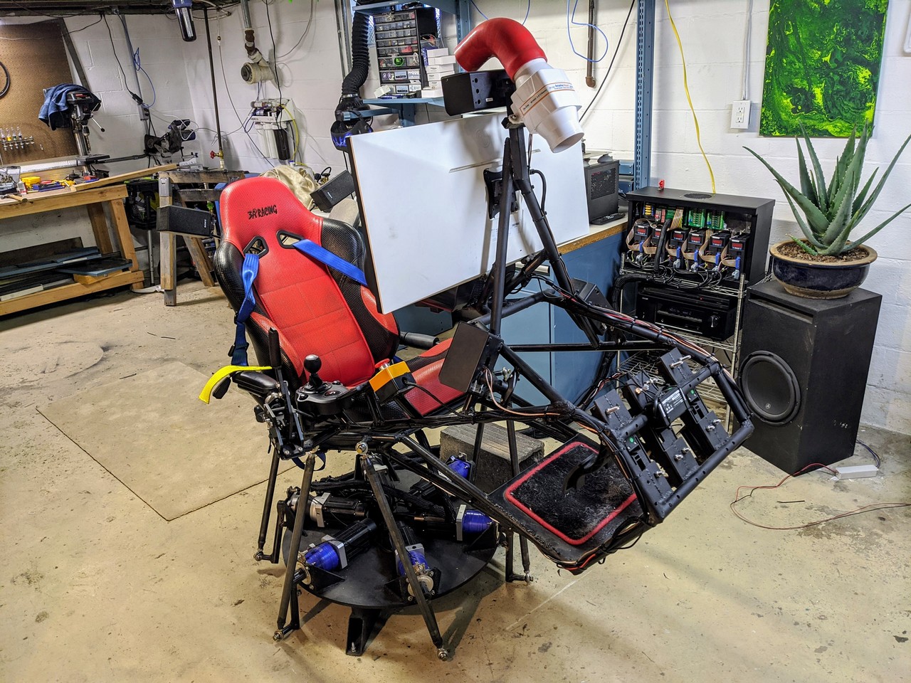 Showroom - Compact AC Servo 6DOF Rotary Stewart platform