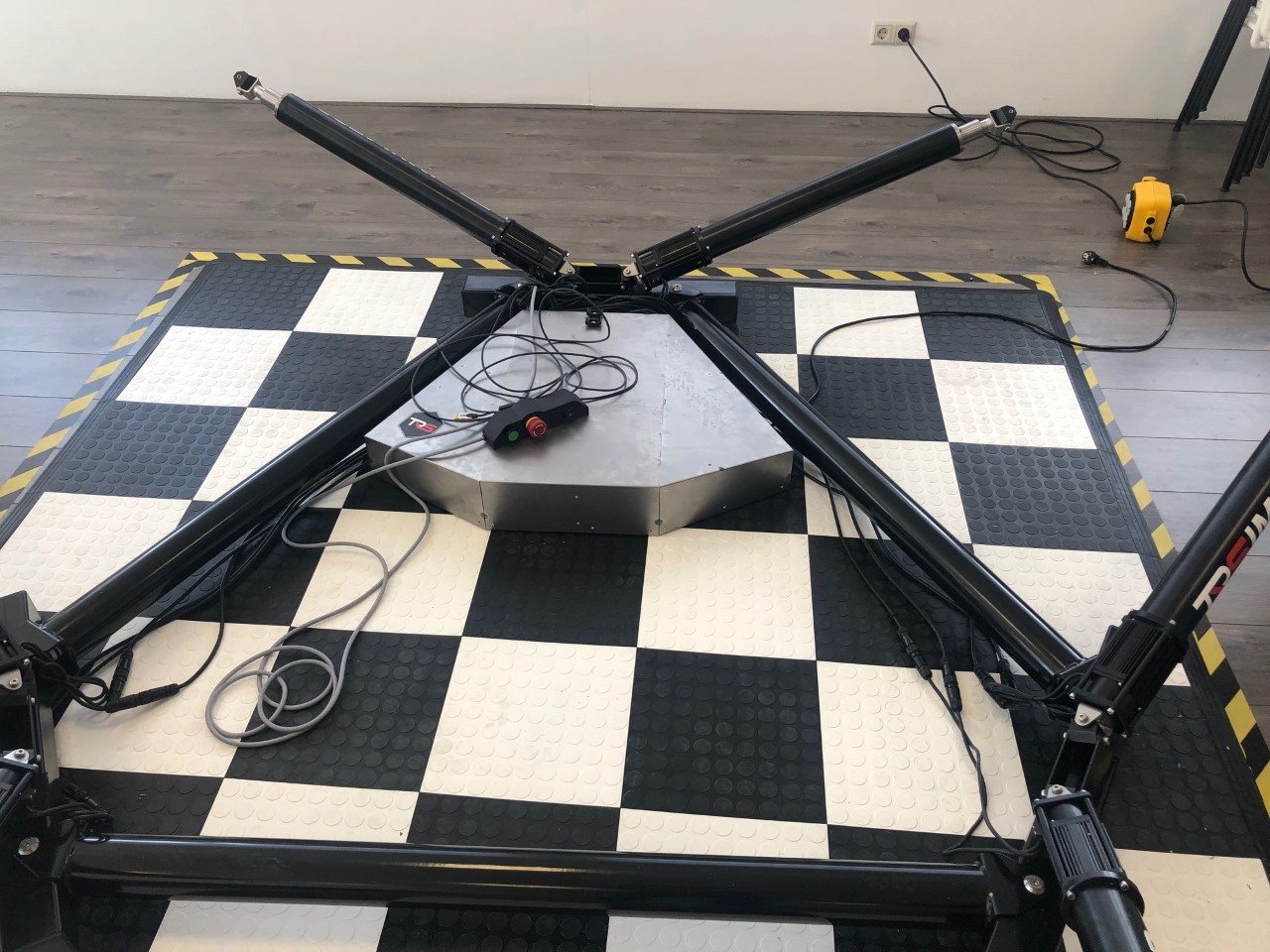 Hexapod racing sim | Page 2