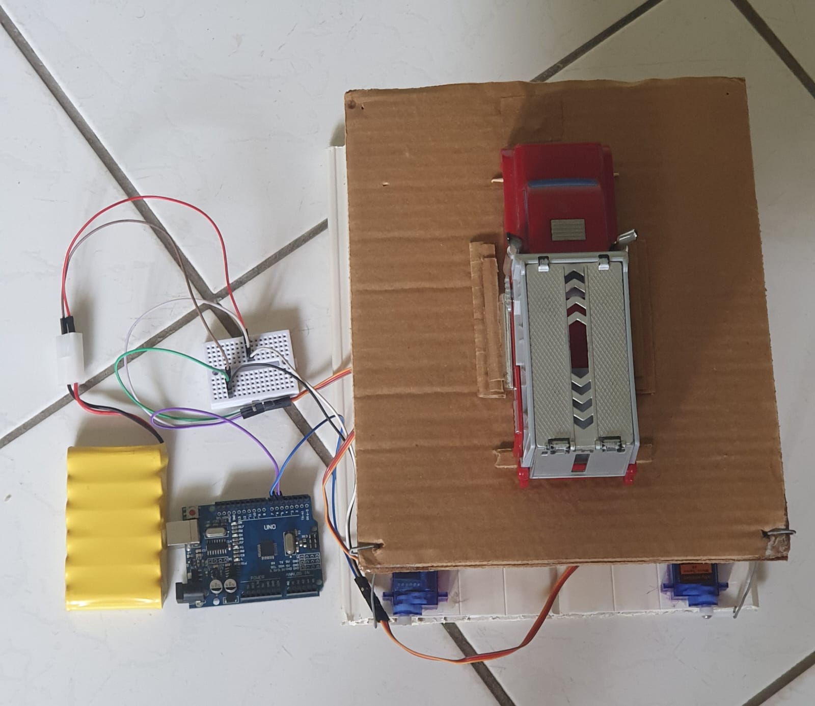 First tests for full-scale 2DOF simulator, for free license (Thumbnail).